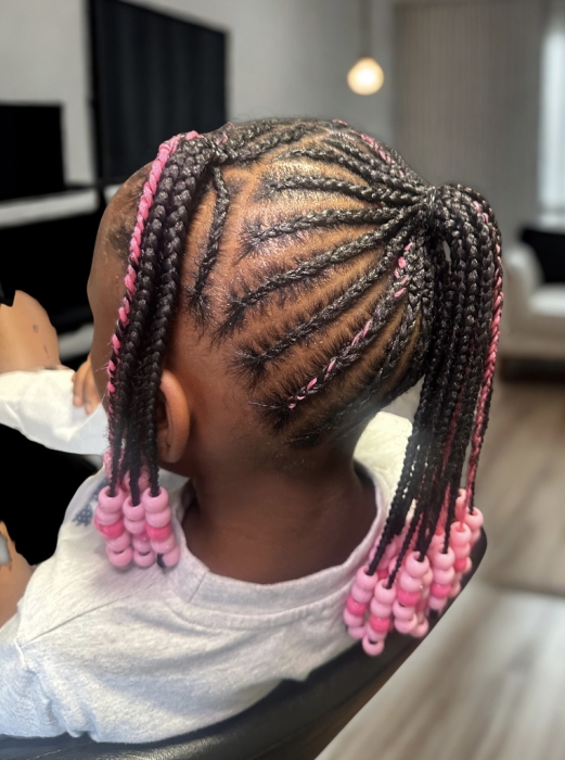 Schedule Appointment with Divine Ray Hair studio