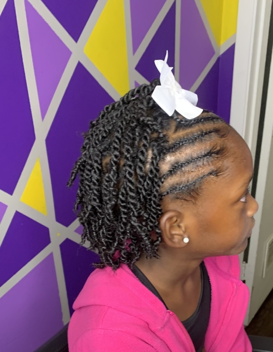 Schedule Appointment with Divine Ray Hair studio